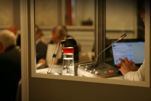 Traducción simultánea en Valencia para conferencias | VA Traducción